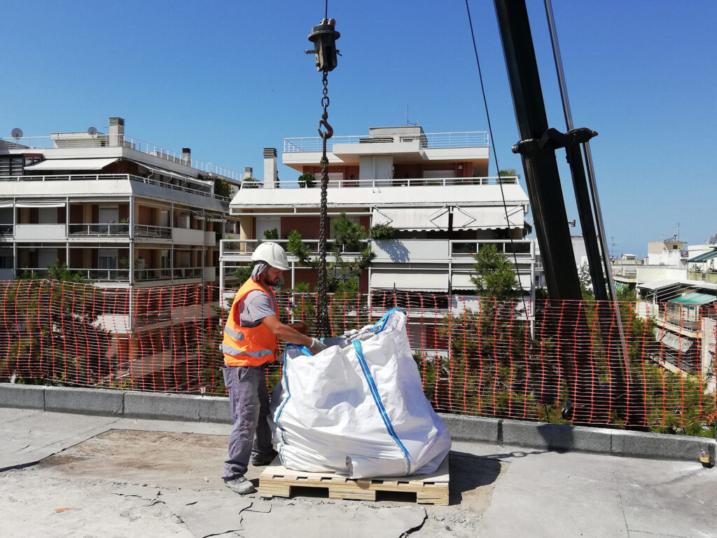 ΔΩΜΑ ΣΤΗΝ ΚΗΦΙΣΙΑ ΘΕΣ/ΝΙΚΗΣ • ΓΚΡΕΜiΣΜΑΤΑ